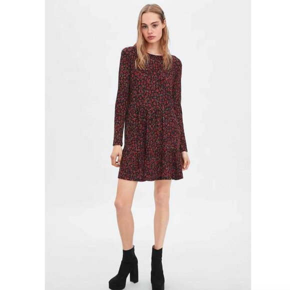 Zara | Dresses | Zara Black And Red Roses Floral Dress | Poshmark